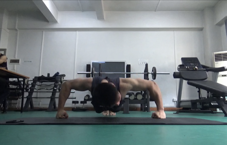 Most knuckle push ups in one hour (male) | Guinness World Records