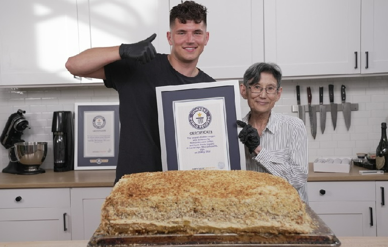 Largest chicken nugget | Guinness World Records