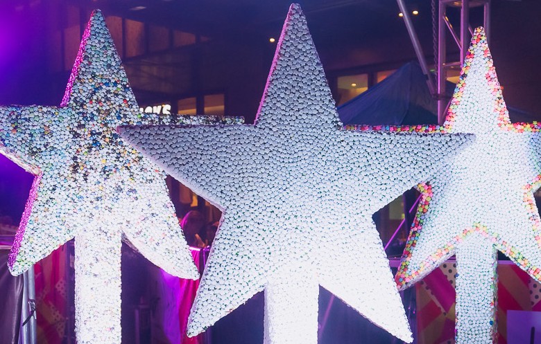 Largest display of origami stars | Guinness World Records