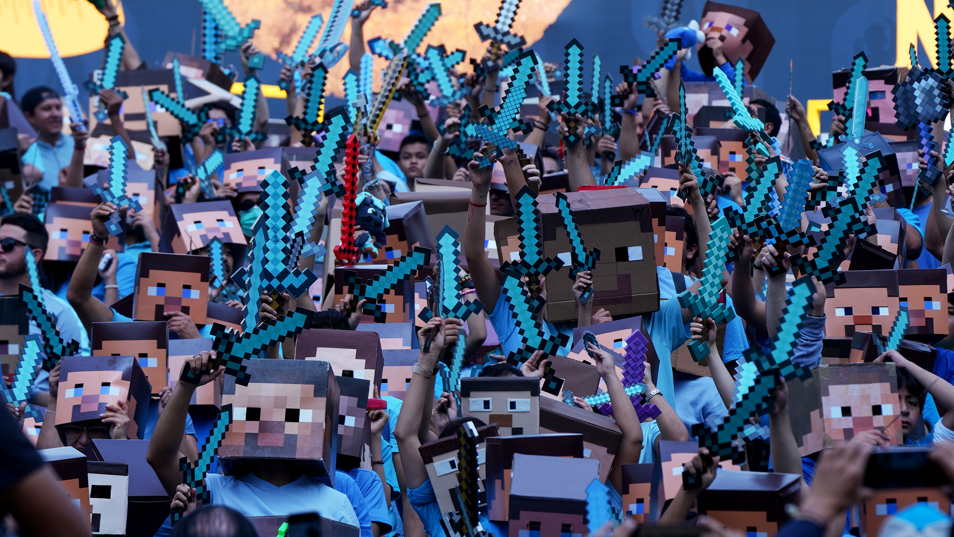 Largest gathering of people dressed as Steve (Minecraft) | Guinness ...