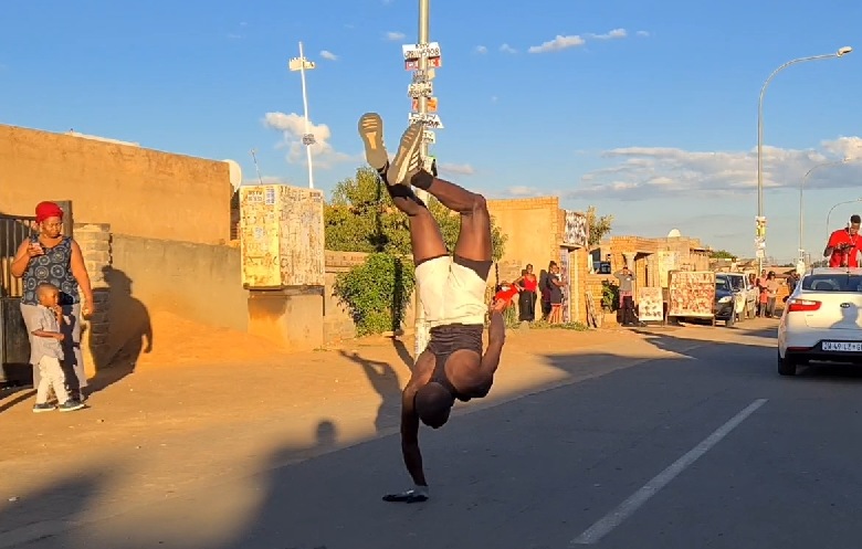 Most consecutive back handsprings (one hand) | Guinness World Records