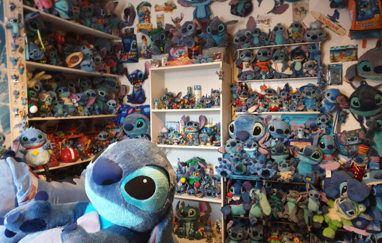 Largest collection of Lilo & Stitch memorabilia | Guinness World Records