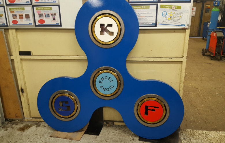 Largest fidget spinner | Guinness World Records