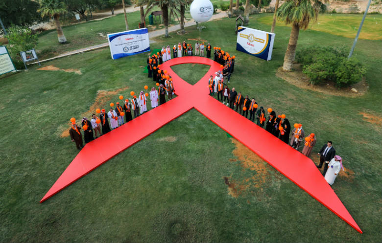 Largest polystyrene awareness ribbon | Guinness World Records