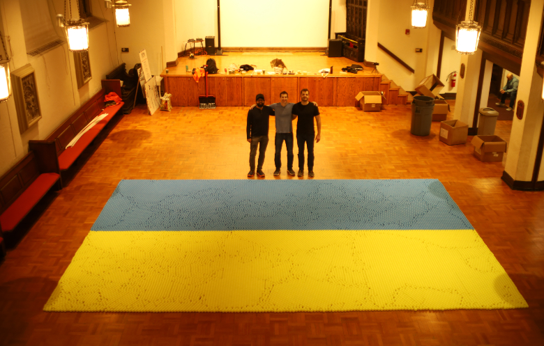Largest ping pong / table tennis ball mosaic (flag) | Guinness World ...