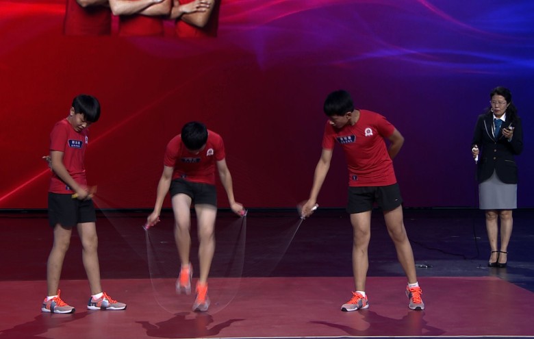 Most skips whilst jumping long rope simultaneously in one minute ...