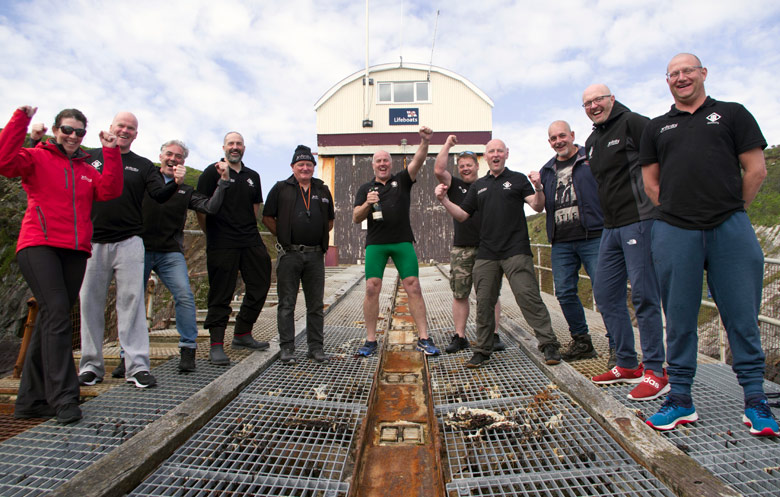 Fastest swim crossing of St George's Channel in relay | Guinness World ...