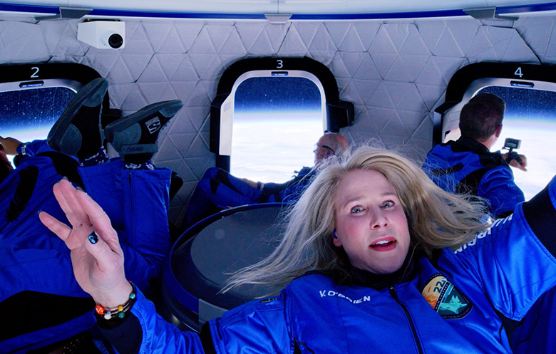 First person to complete the "Explorers' Extreme Trifecta" (female ...