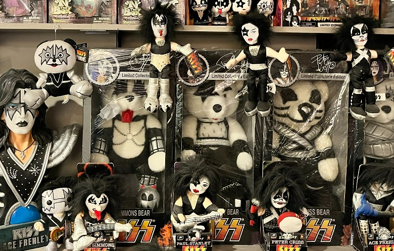 Largest collection of KISS memorabilia | Guinness World Records