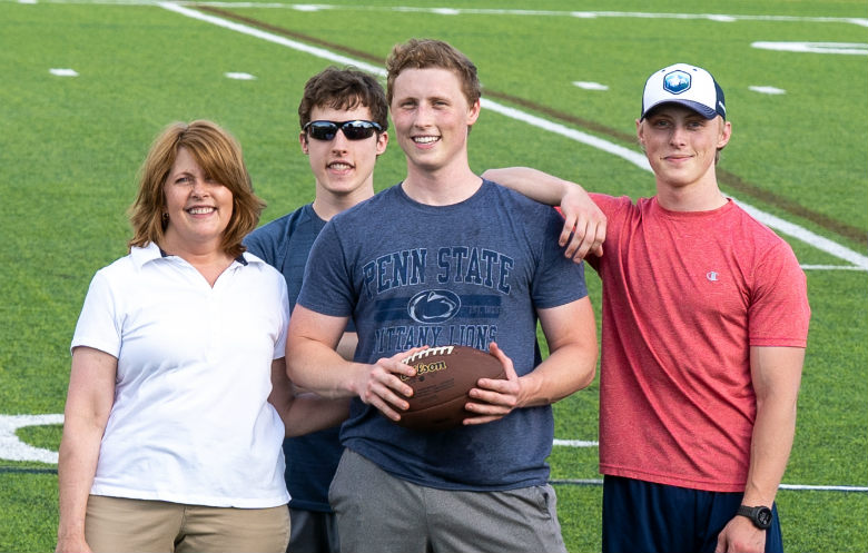 Farthest long snap of an American football | Guinness World Records