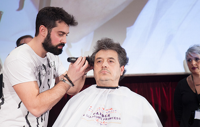 Fastest haircut | Guinness World Records