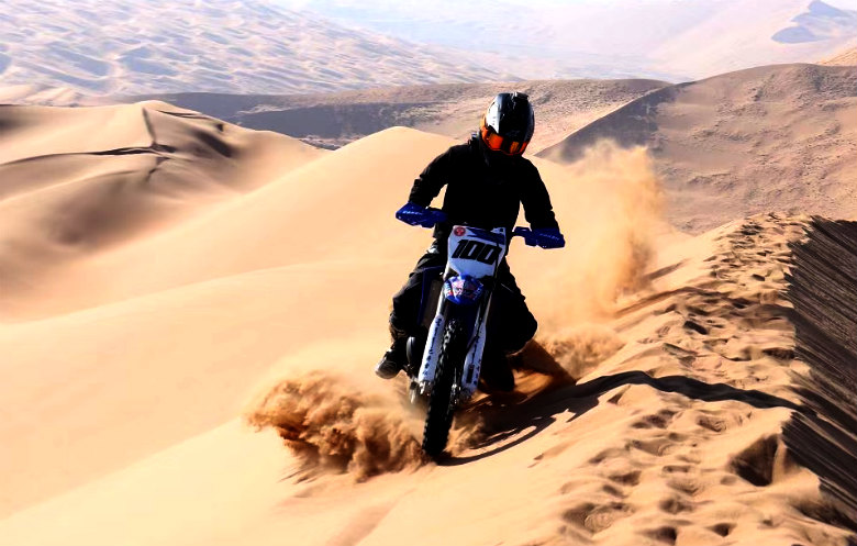 Fastest time to ascend a sand dune on a motorcycle | Guinness World Records