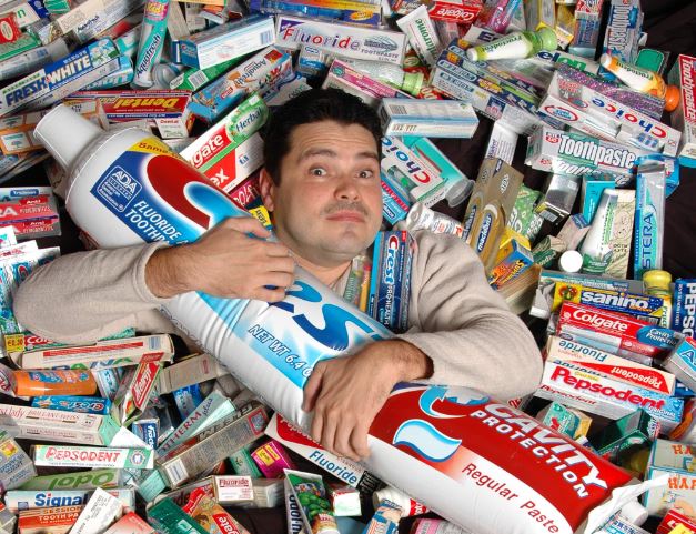 Largest collection of toothpaste tubes | Guinness World Records