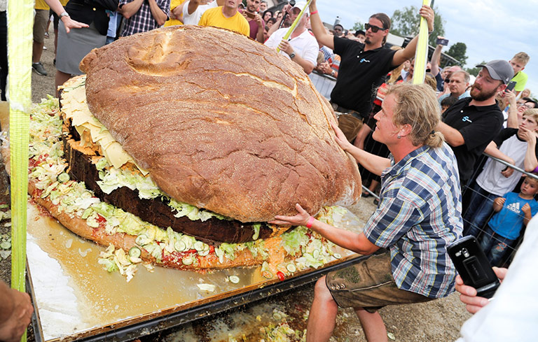 Largest hamburger | Guinness World Records