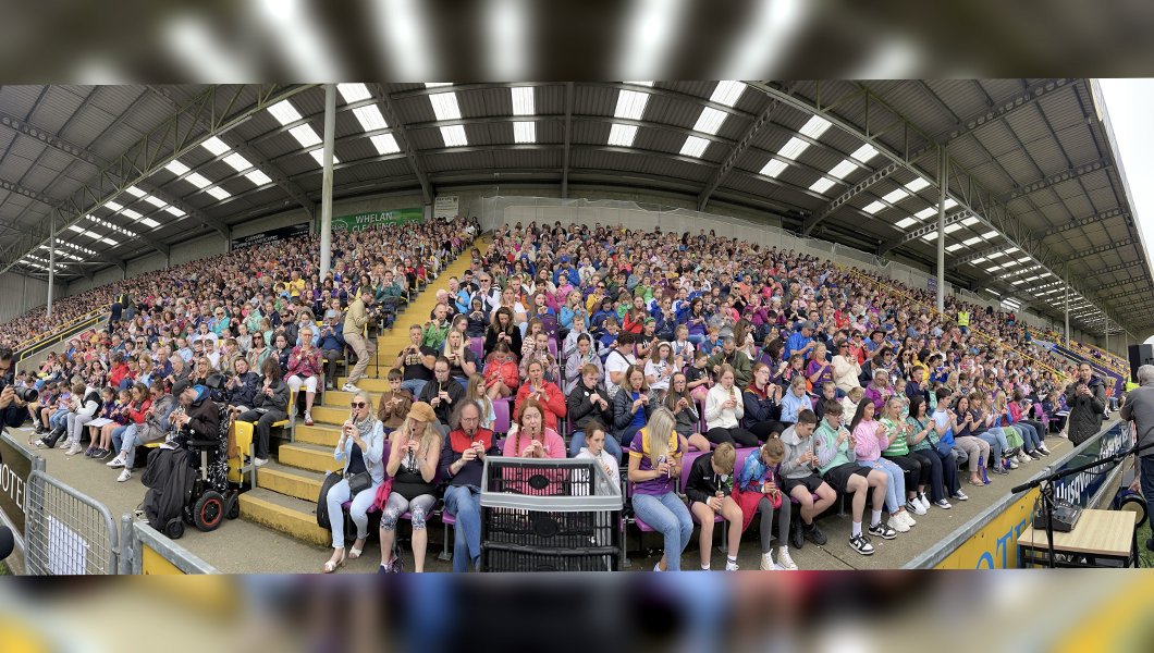 Largest tin whistle ensemble | Guinness World Records