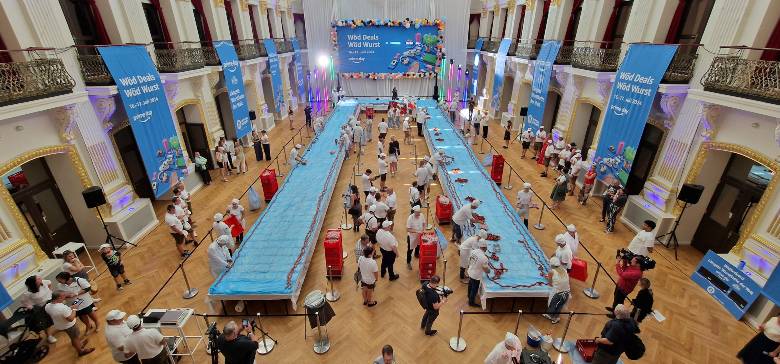 Longest sausage chain | Guinness World Records