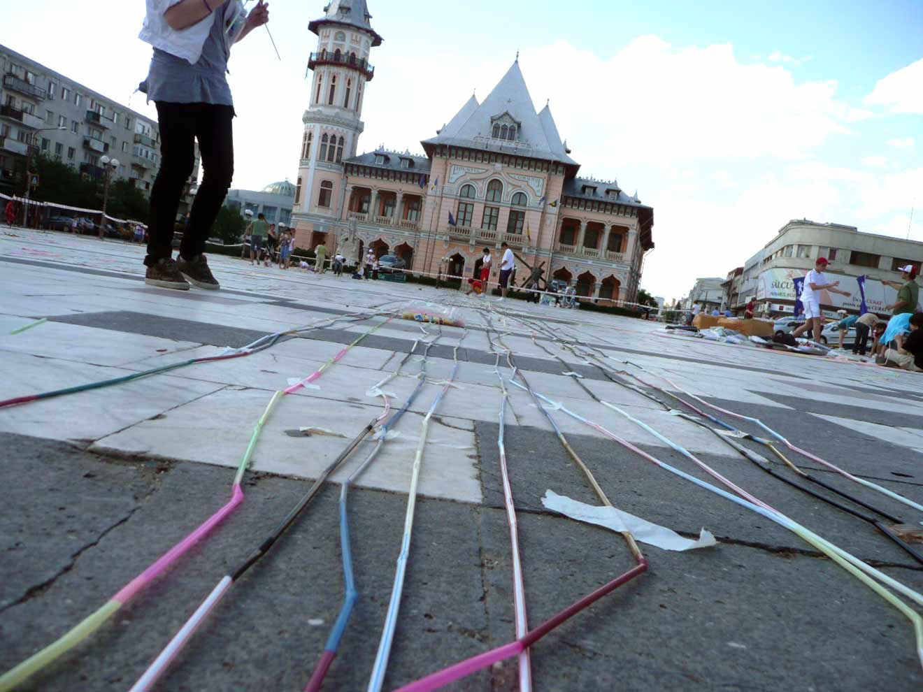 Longest straw chain | Guinness World Records